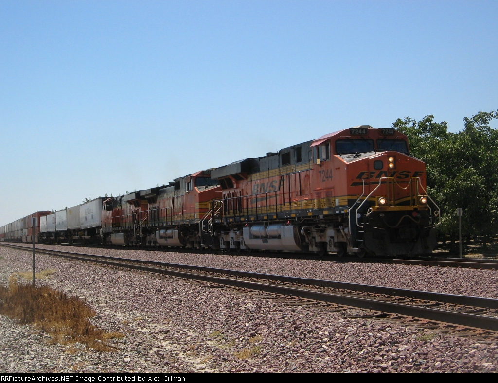 BNSF 7244 West